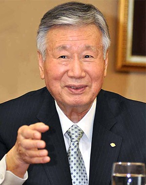 CEO Introduction – Booyoung Lao Bank